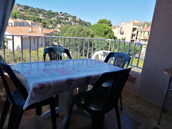 Quiet, Renovated Apartment With Air Conditioning, Parking Space And Close To The Beach. - Argelès-sur-Mer