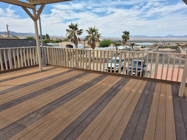 Spacious 4-bedroom House With Ac, Wifi In Wonderful Golden Shores - Needles, CA