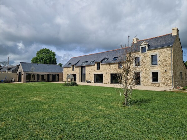 Cottage Du Golfe - 2 Logements - 18 Personnes - Piscine Intérieure - Vannes