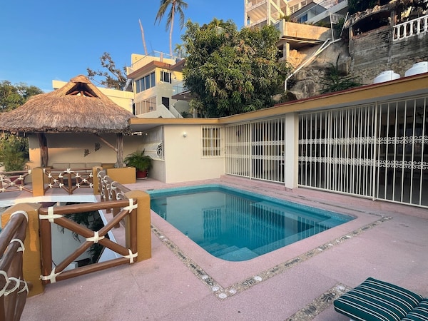 Villa De Descanso Con Vista A La Bahía De Acapulco - Pie de la Cuesta