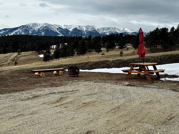 Mystic View Rv Site - Mountain Views - Pet Friendly - Montana