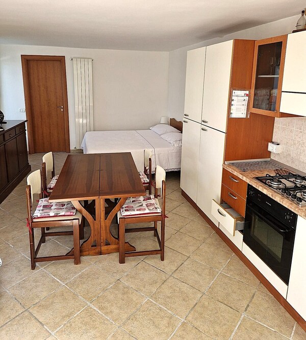 Lodge Rosa\nnella Perla Del Cilento, Accogliente Monolocale, La Baia Di Trentova. - Castellabate