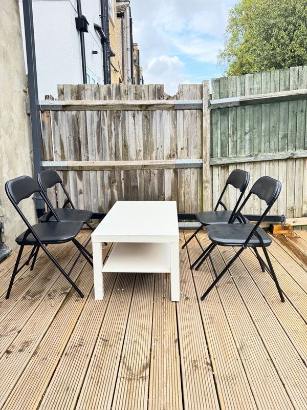 Two Top Floor Double Rooms - Greenwich