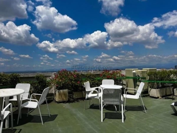 Loft Moderno Con Piscina En La Azotea Y Vistas - Madrid