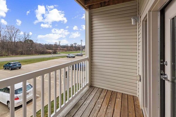 Bright And Connected Your Ideal Getaway - Maple Lake, Mansfield
