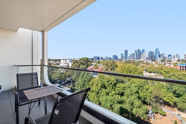 City Views & Inner-north Cool At Your Door - Kensington