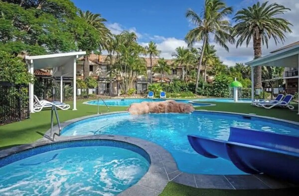 The Ultimate Family Holiday At Turtle Beach Resort-  Mermaid Beach - Gold Coast