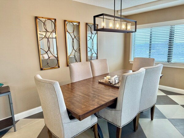 Walk Everywhere From This 2 Bedroom, 2 Bath Condo In Downtown Lexington - Lexington, KY