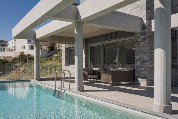 Luxurious Seafront Villa Karystos - Marmari