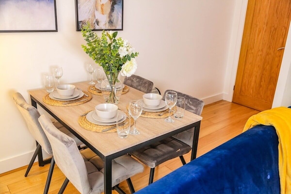 Manchester City Centre- 2 Bedroom Flat By Bevolve - Piccadilly Station - Manchester