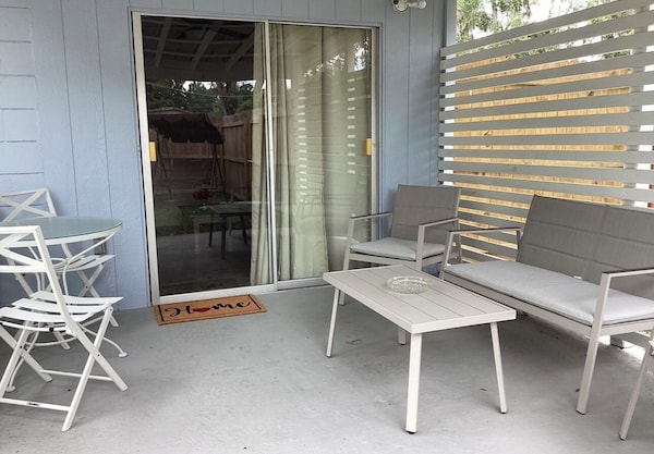 Serene In-town 3 Bedroom House With Ac, Wifi In Quaint Lake City Fl - Lake City, FL