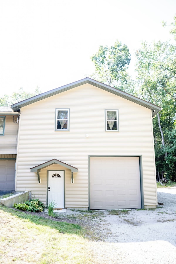 Beautiful 1-bedroom Apartment In Andover 10 Miles To Uconn W/ Ac, Washer/dryer - Coventry, CT