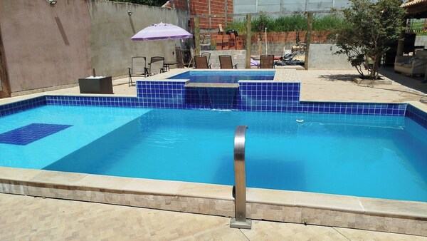 Complete Farm With Swimming Pool And Jacuzzi, Pets Welcome - Itu