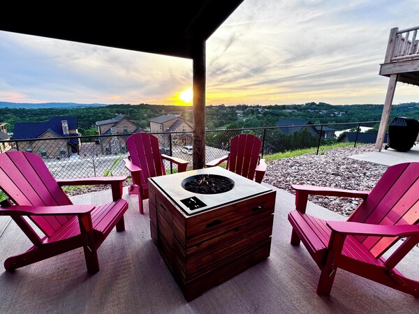 Old Glory Lodge-summer Bay! Cmty Pools/hot Tubs/pickleball/lake Trail! - Branson, MO