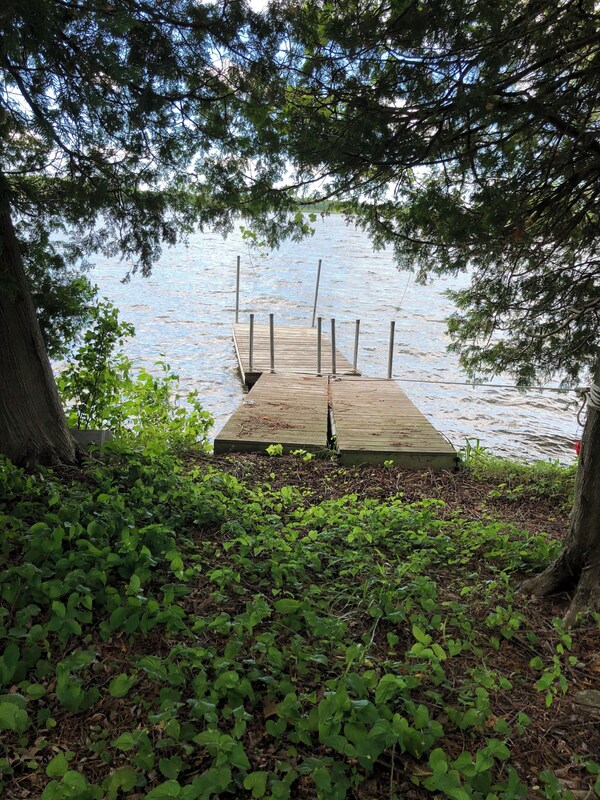 Private Island Stay. Oak Island On The Trent River. - Norwood