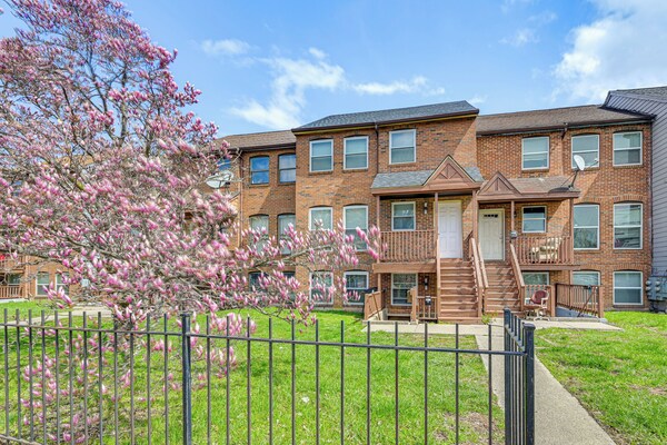 Townhome 1 Mi To Colt Park & Industrial District! - Hartford, CT