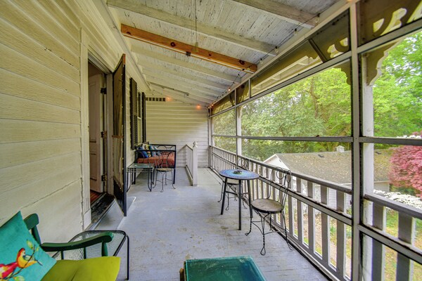 Historic Manor W/ Screened Porch In Elizabeth City - Elizabeth City, NC