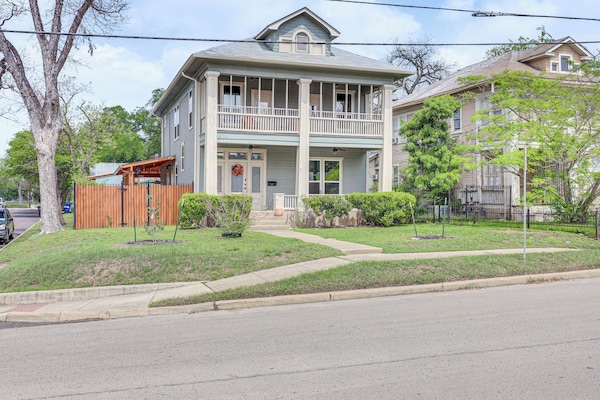 Near Zoo & Riverwalk: Spacious Home W/ Heated Pool - Alamo Heights, TX