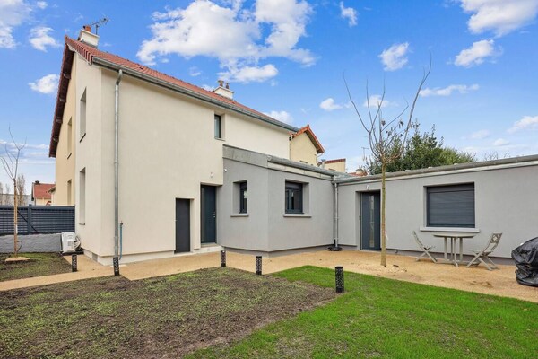Family Home For 8 People, 2 Steps From Line 14, Fully Equipped! - Antony