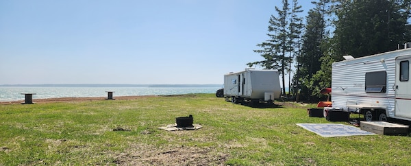 "Sunset Beach" Camper In Fairport On 435' Of Lake Michigan Shoreline - Michigan