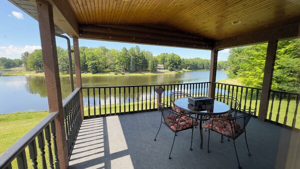 Scenic Stay | Indoor Pool, Rowboats & Relaxing Nature Views - Greenwood Lake, Alger