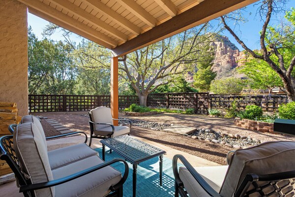 Walk To Trails! Red Rock Views + Furry Friends Welcome! - Sedona, AZ