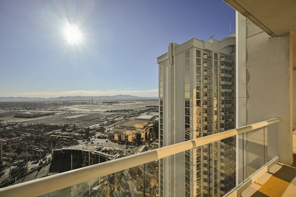Svs: One Bedroom With Balcony At Signature Mgm - Bellagio