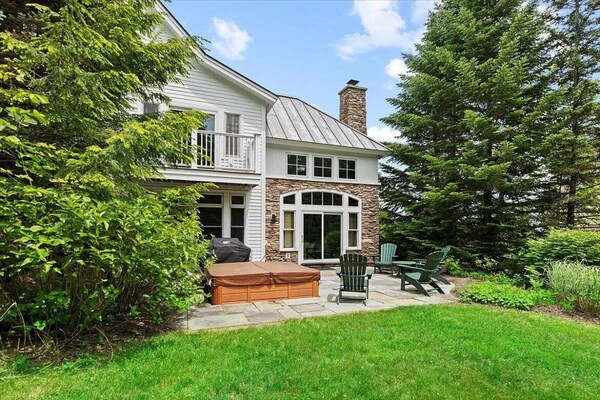 Cozy 4-bedroom Condo With Ac, Wifi In Charming Stratton - Stratton Mountain
