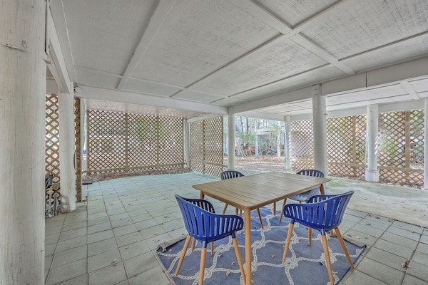 Amenity Cards Included. Cozy Family Cottage. - Seabrook Island, SC