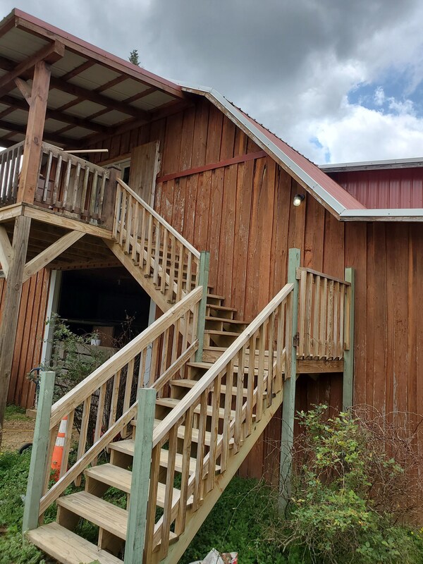 Charming 3-bedroom Barn In Quaint Winona With Ac - Mississippi