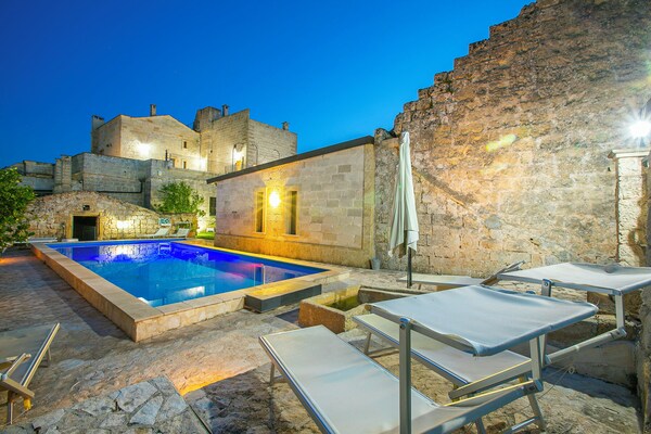 Masseria Antoglia Ciliegio Classic Room, Villa Castelli, Italy - Grottaglie