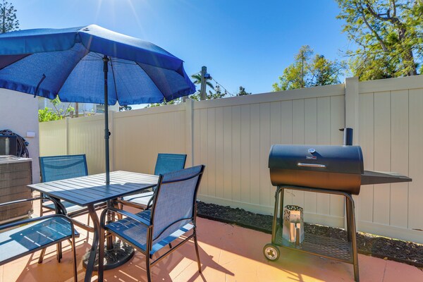 Saltwater Pool & Putting Green: Bradenton Oasis - Ellenton, FL