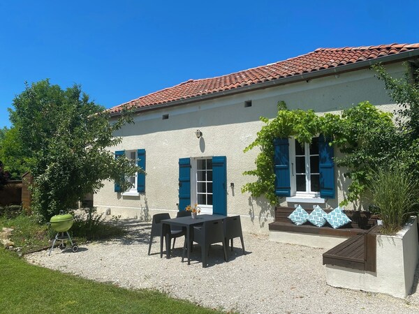 Gite La Banette - This Cozy 1-4 Person Gite Is Fully Equipped. - Dordogne