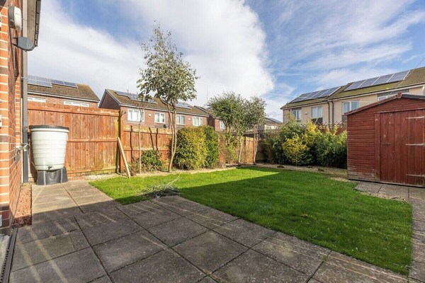 Stylish 3 Bedroom Home In Hartlepool With 2 Bathrooms - Hartlepool