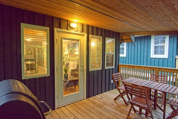 Tide & Trail - Charming Cabin In Ucluelet - Ucluelet