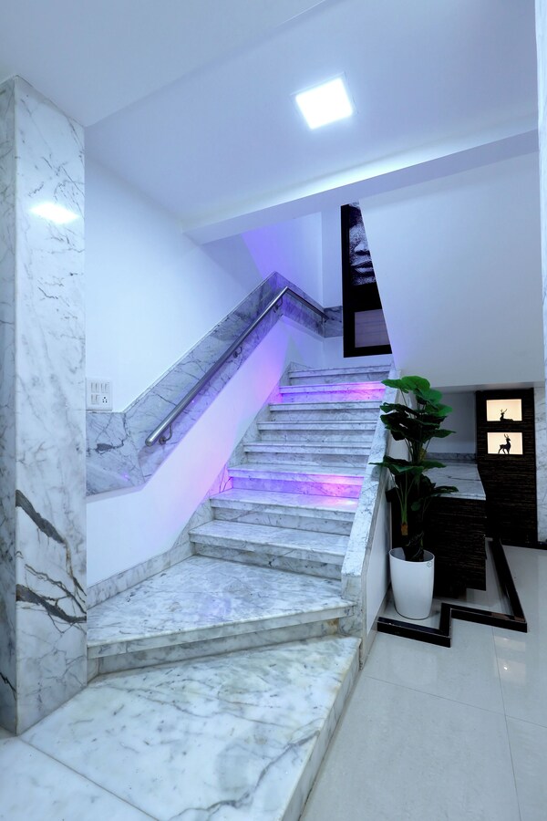 3-bedroom Villa  Relax With Garden, Gym & Bbq - Mumbai