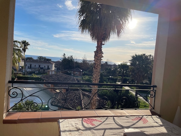 Appart Climatisé Vue Mer Avec Piscine à 200 M De La Plage - Linguizzetta Corse - Aléria