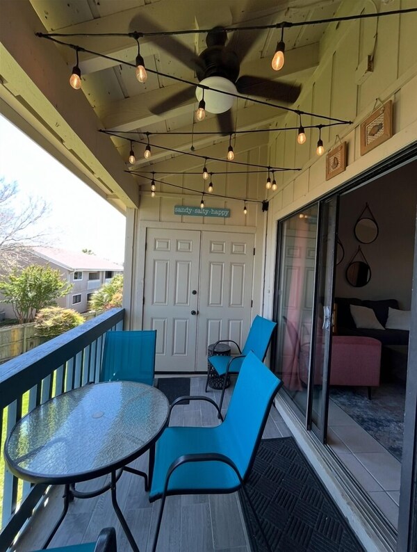 303 Cool Breeze Chateau La Mer Ii - Destin, FL