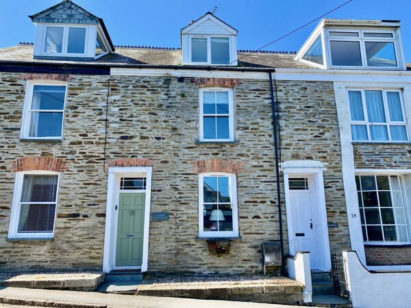 Camel Cottage - Padstow Town  - Character Home Accepts Pets - Constantine Bay