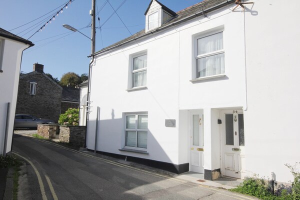 36 High Street -  A Two Storey Property That Sleeps 6 Guests  In 3 Bedrooms - Padstow