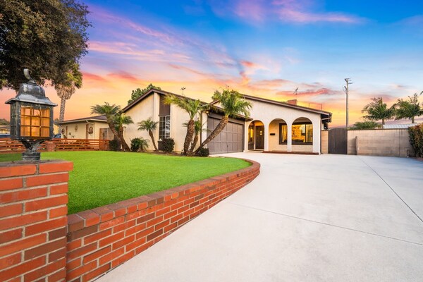 25% Off 30+stay! Perfect Location & Outdoor Space - Ventura, CA