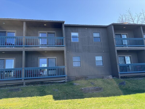 Juniper Motel-lake Front-double Queen-pet Friendly - Maine