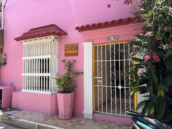 Spacious 4-bedroom House In Charming Cartagena De Indias With Ac, Wifi - Cartagena, Colombia