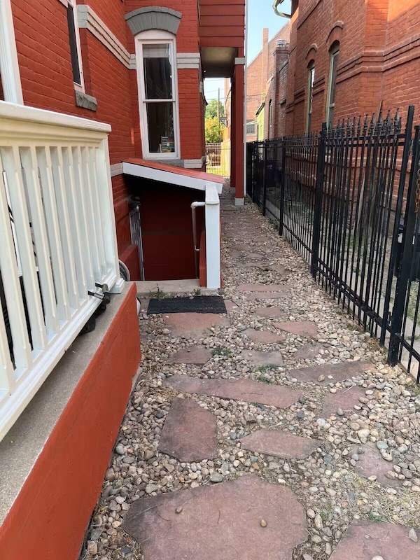 Updated Downtown Apartment In Baker With Off-street Parking - Cherry Creek, CO