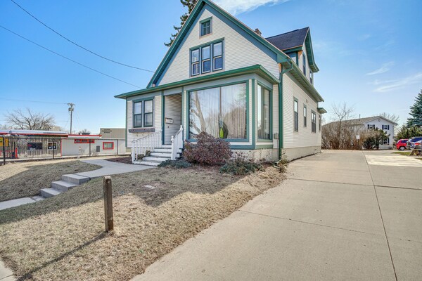 2 Mi To Dtwn: Studio Suite In Sheboygan - Sheboygan, WI