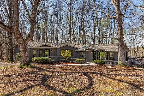 Charming 2-bedroom Cottage Near Leiper's Fork - Franklin, TN