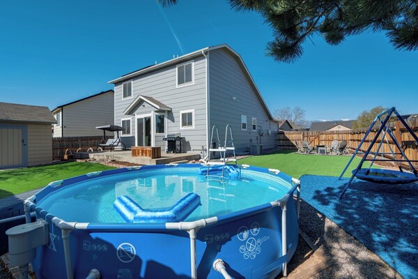 Peaceful Family Retreat W/ Pool Near Colorado Springs & Airport - Colorado
