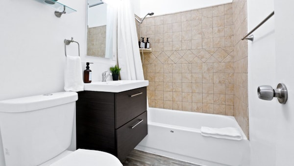Tranquil 2br Unit + Parking + Near Dtla #Travelsgv - Downey, CA
