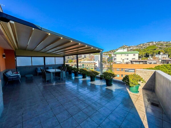 Cozy Apartment With Large Terrace, 3 Min. From The Beach, 10 Min. From Downtown - Lloret de Mar