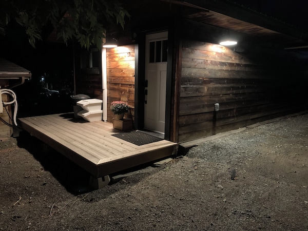 Cozy Cabin With Wifi And Ac In Beautiful, Natural Cranbrook - Cranbrook